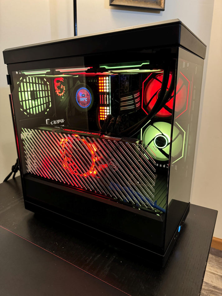 Hyte Y40 Custom Vented Side Panel – JakefaceCustoms