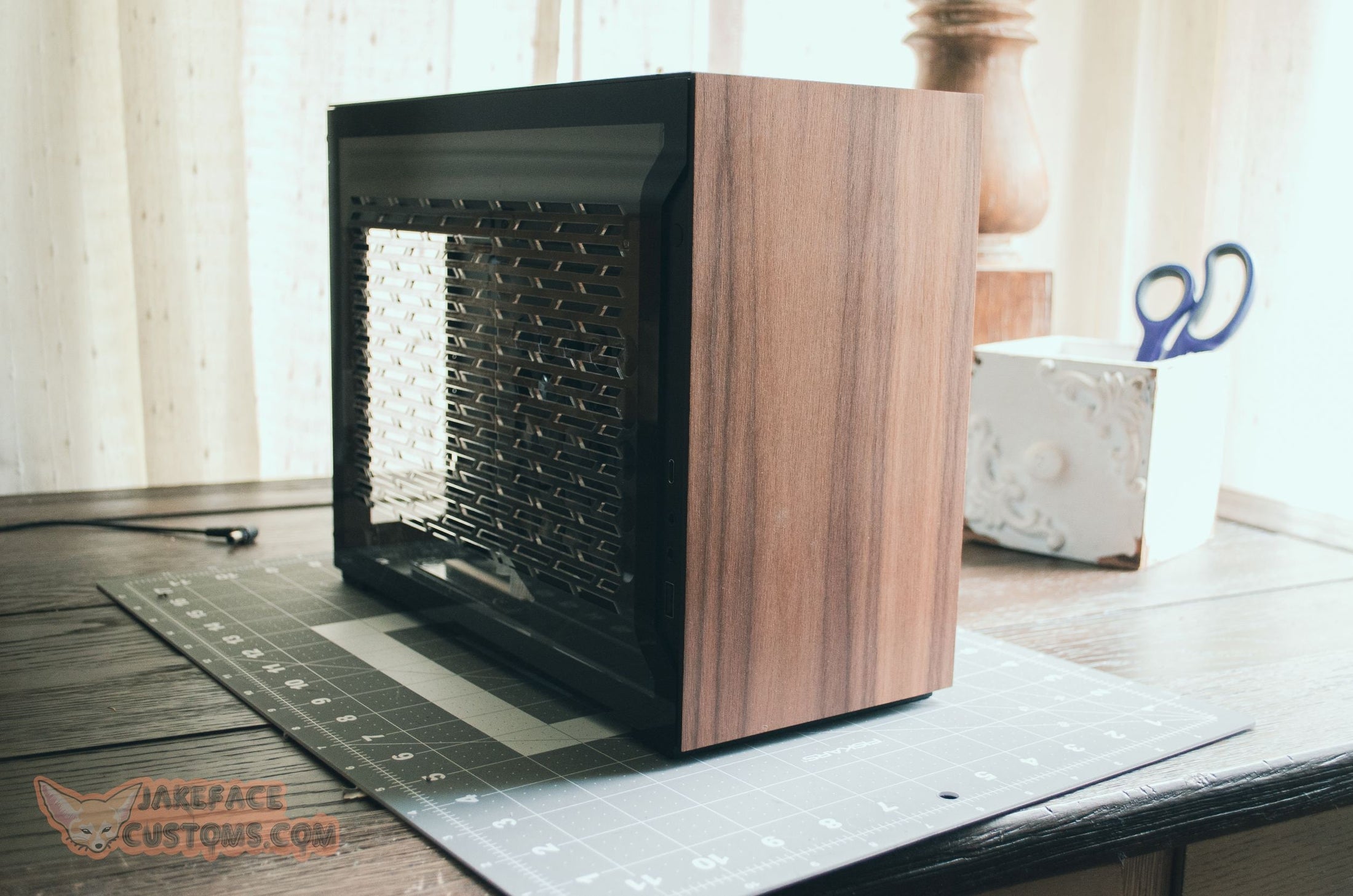 Lian Li A4H2O Wood Custom Front Panel – JakefaceCustoms